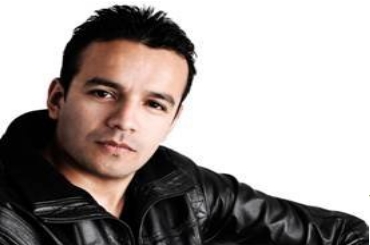 ESPACIO CRISTIANO R.D.: David Scarpeta con Alex Campos cantando «Así es ...